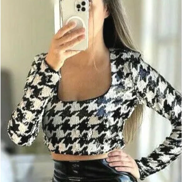 Zara | Tops | Zara Sequin Houndstooth Cropped Top L | Poshmark